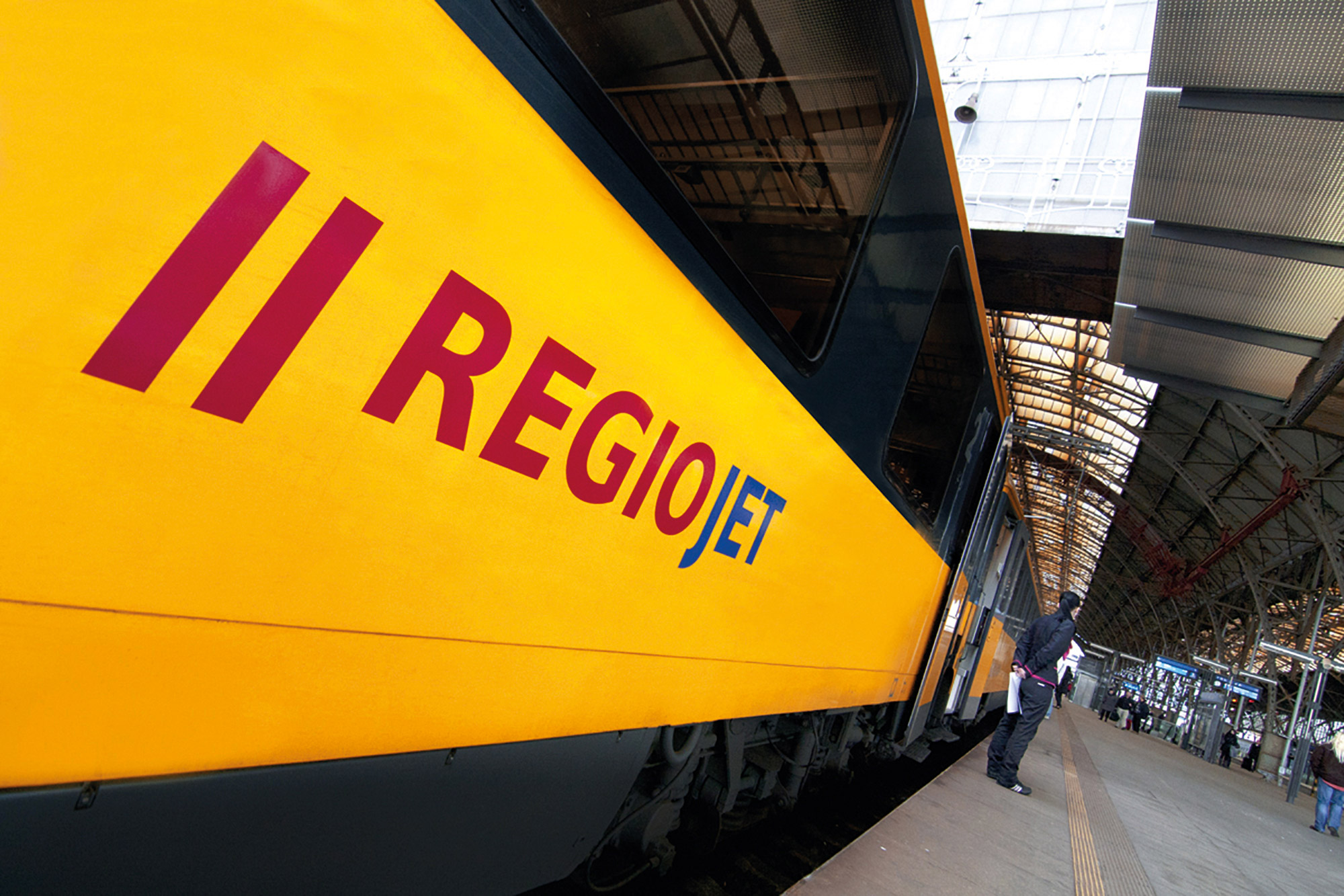 The story of the RegioJet logo | Omega Design